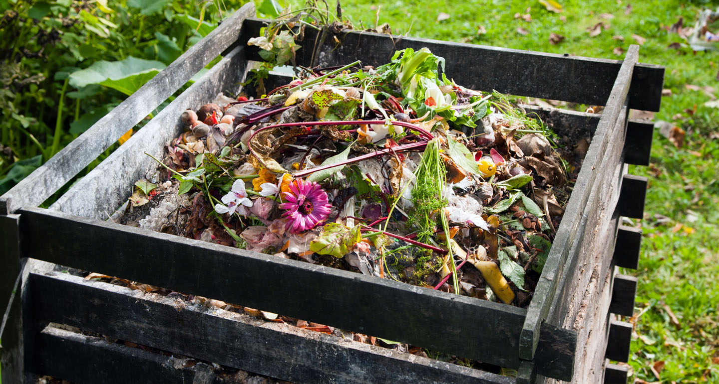 Compost maken, onderhouden en gebruiken - Pets Place Boerenbond